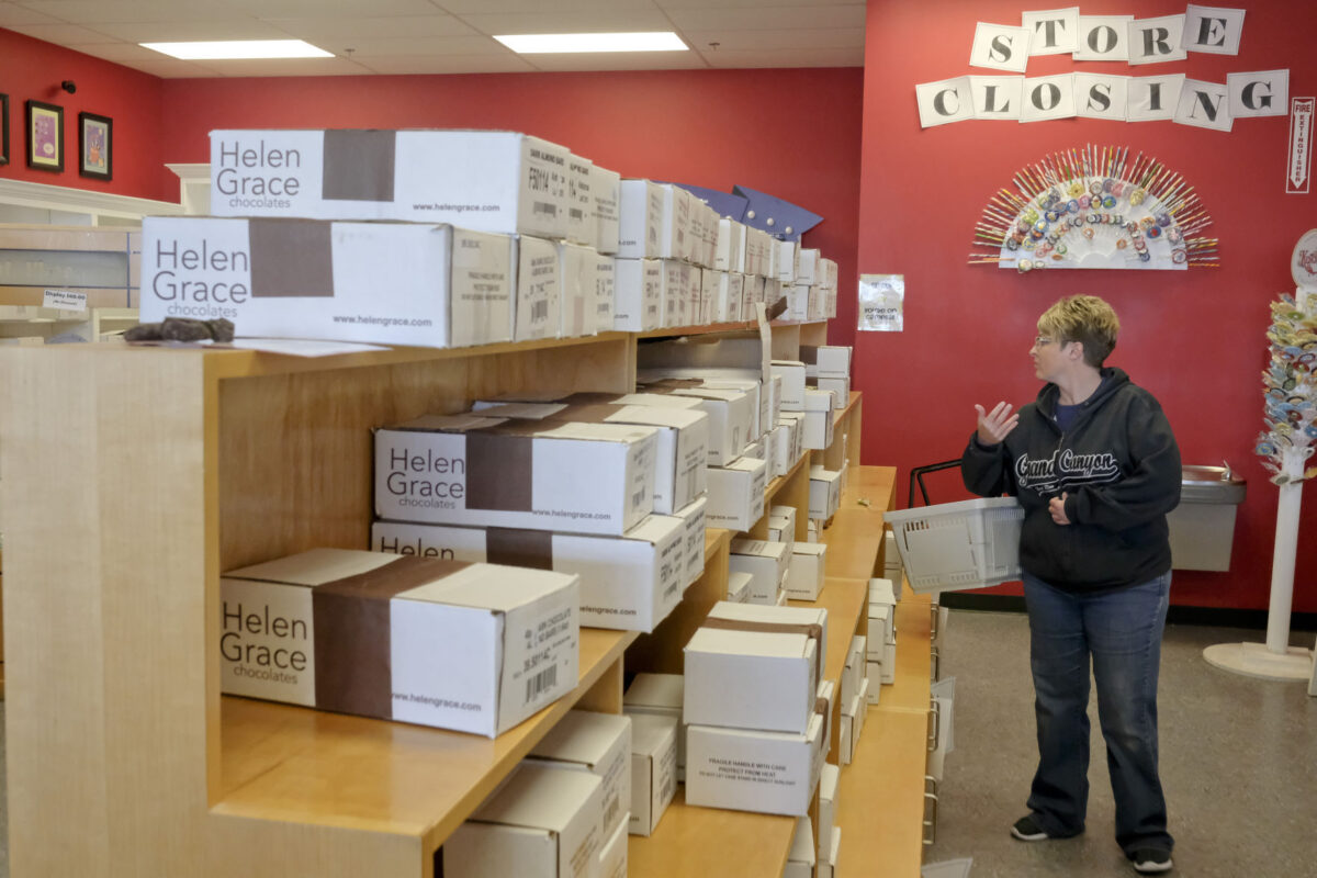 Iconic Peppermint Place storefront closes its doors | News, Sports ...